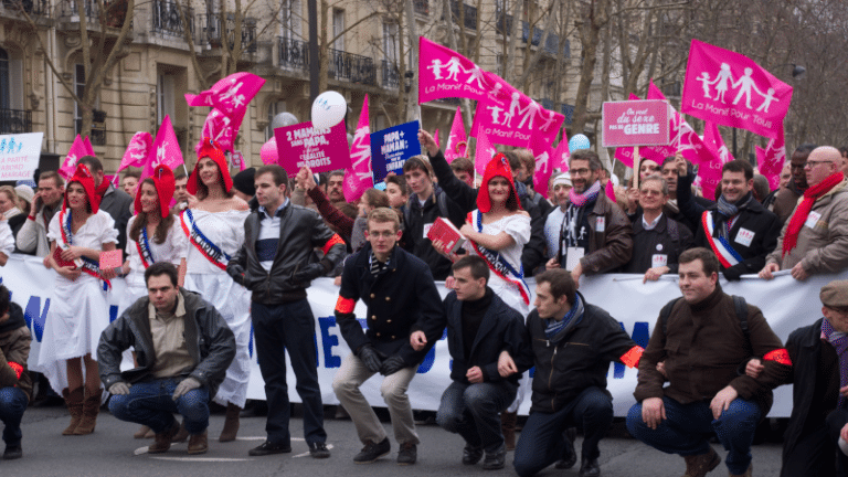 LMPT financée par l’étranger ? Ludovine de la Rochère répond - L'Incorrect
