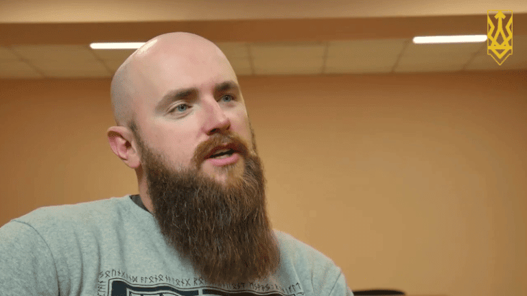 Alexey Levkin : un Russe derrière la scène nazie ukrainienne - L'Incorrect